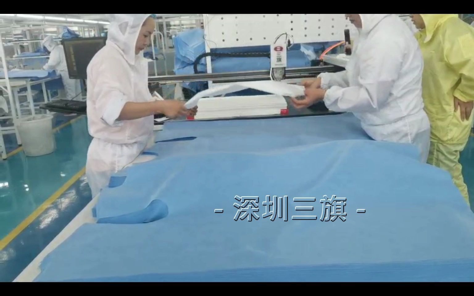 国外企业正在使用深圳三旗手术衣喷胶机