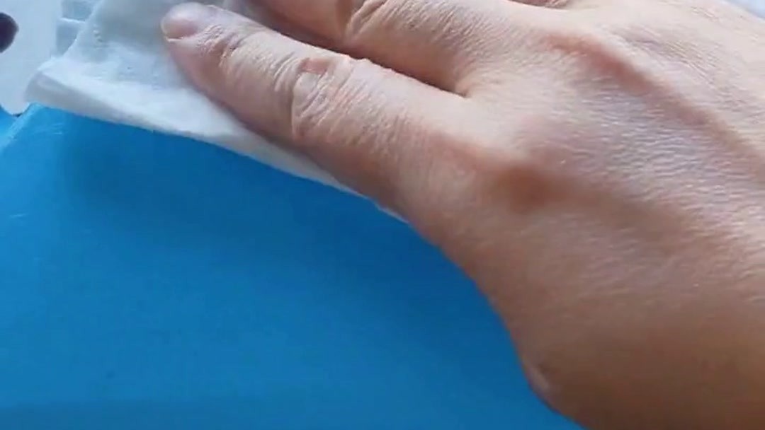 洗衣液瓶子制作花盆,好多人问我画图的记号笔笔印怎么去除的?看看吧,...