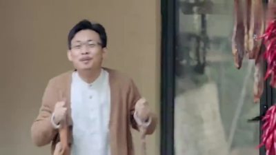 电视剧:鸡毛飞上天,陈江河宠了骆玉珠一辈子,到老了报复她,有点甜!