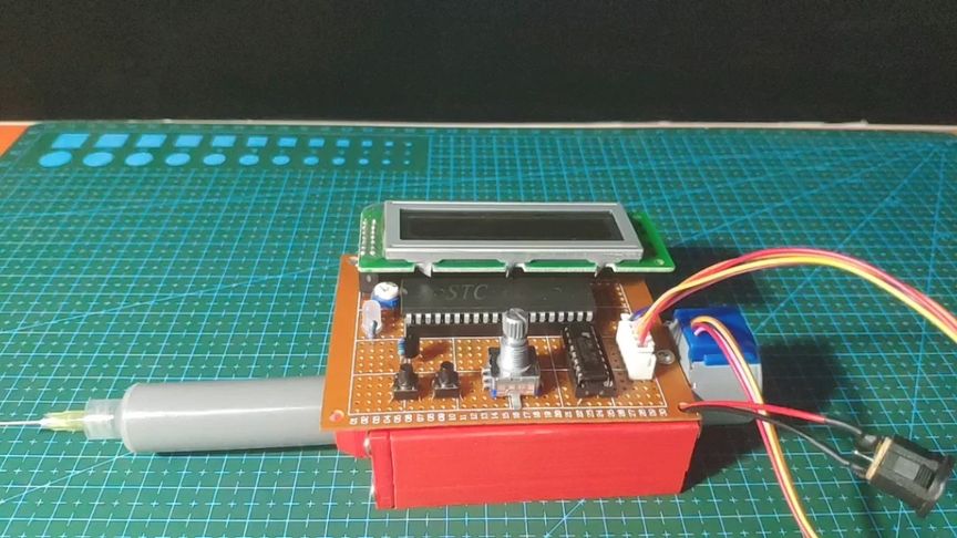 偿试做一个51单片机控制的自动挤焊锡膏的东东