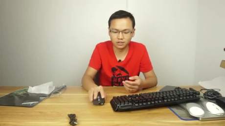 无线鼠标都还没有全面普及,无线的键盘就迫不及待的来了