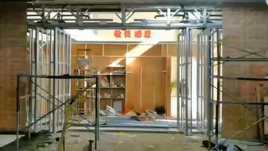 LED旋转开合结构,让你的门不一样!#滑轨屏 #拼接屏大屏幕