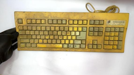 Windows95时期泛黄的薄膜键盘,牛人给翻新了,你用过吗?#翻新