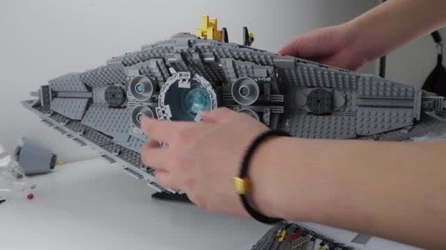 乐高星球大战UCS歼星舰75252拼装过程,一米多的大战舰
