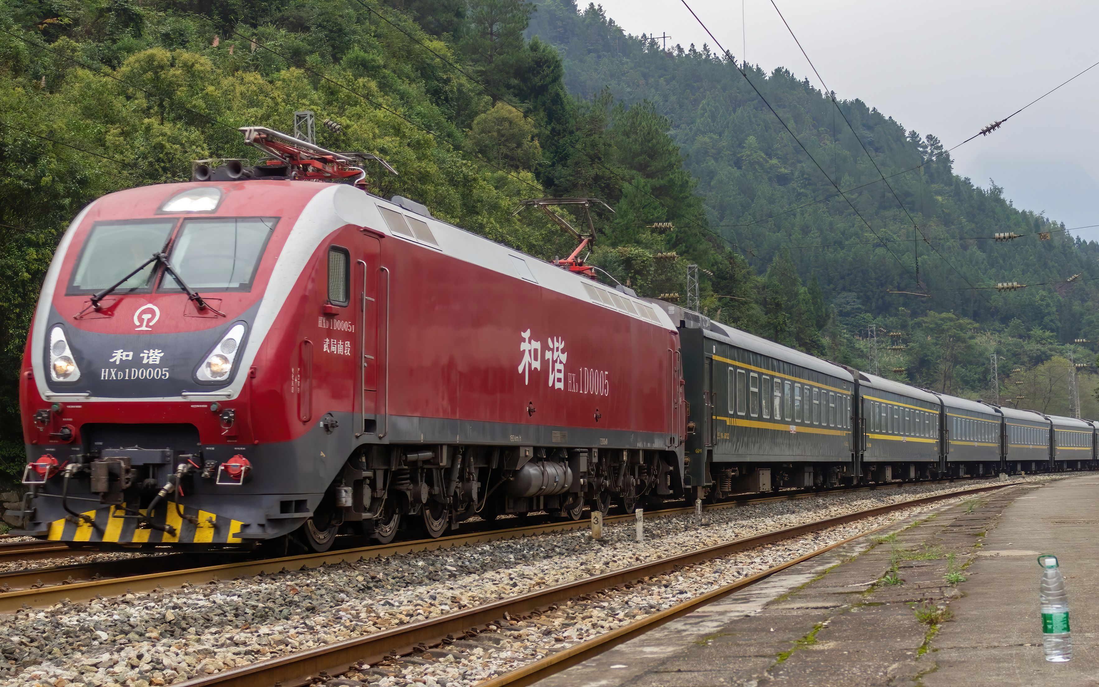 追火车的人 K424南宝成偶遇