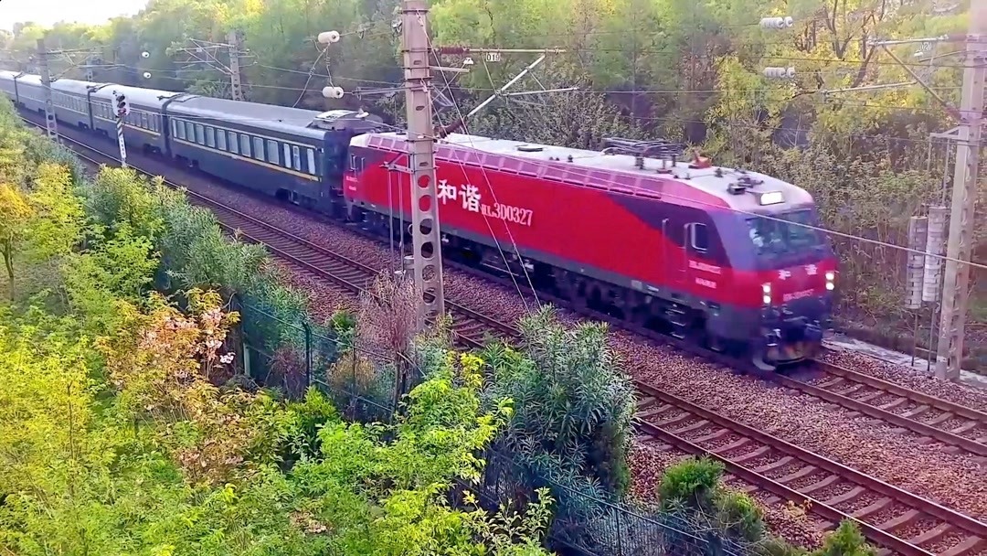 Z86次直达列车杭州始发开往西安,全程16.5小时中途只停4站