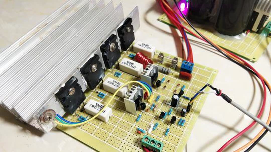 放假在家自制大功率功放电路,全分立元件,推低音炮效果很震撼