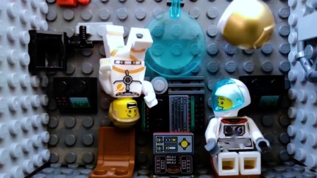 用玩具模拟土星五号是怎么登月的