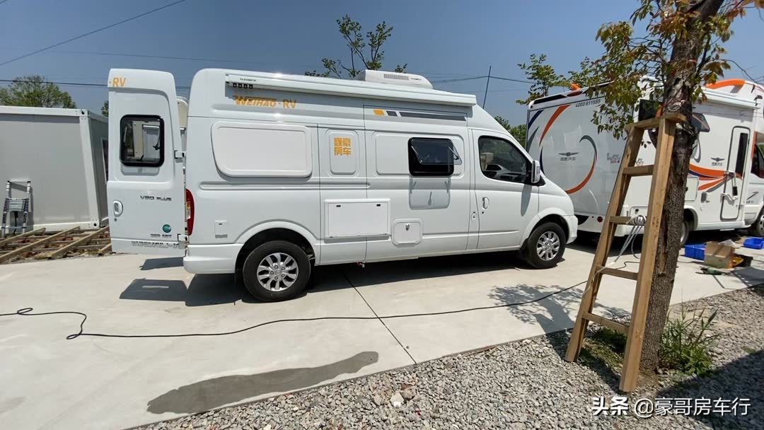 江西车友来提b型房车了,带大家去看看这款无中门布局的房车