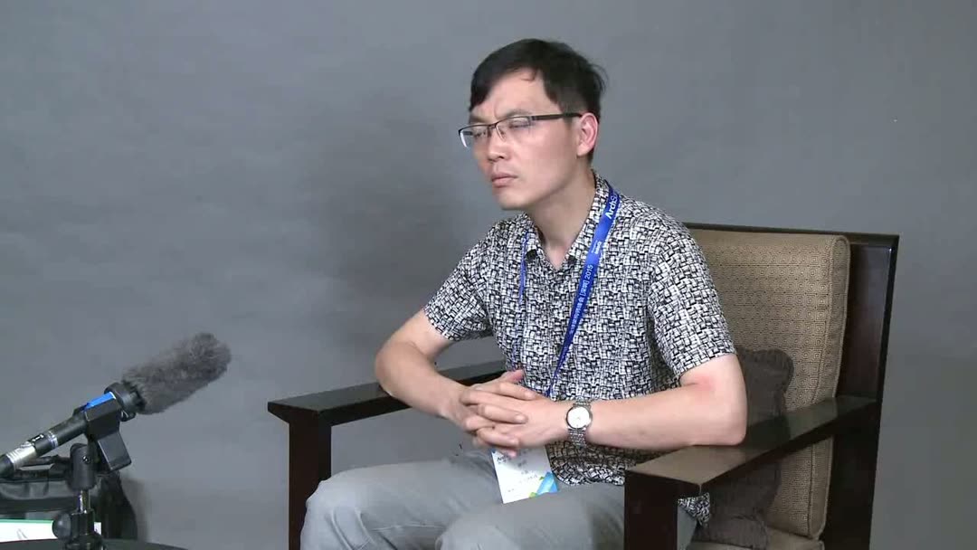 批改网CEO张跃受邀深圳“全球架构师峰会“采访实录