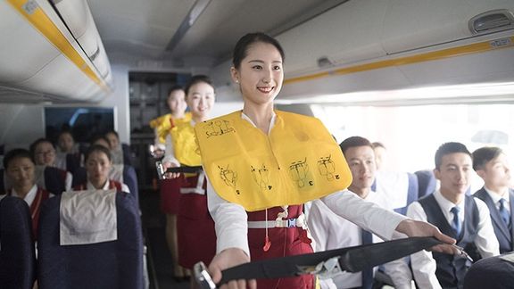 空难来临,飞机上如何应急逃生?更有“逃生黄金90秒”值得学习!