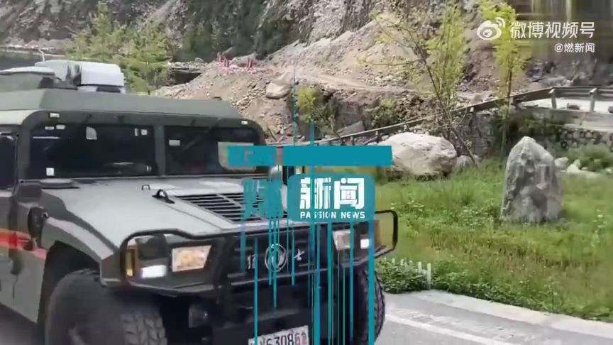 泸定到磨西古镇道路实现全线双向贯通