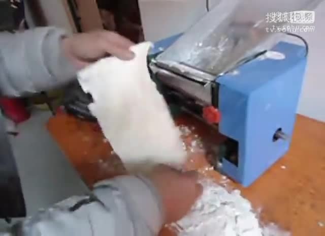 电动面条机 家用面条机 压面机 小型面条机 手摇面条机[普清版]