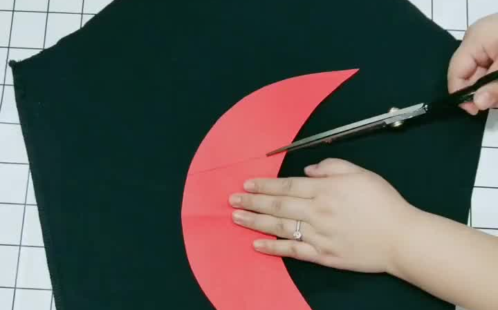 旧衣服改造抱枕,废物利用,看起来挺不错的