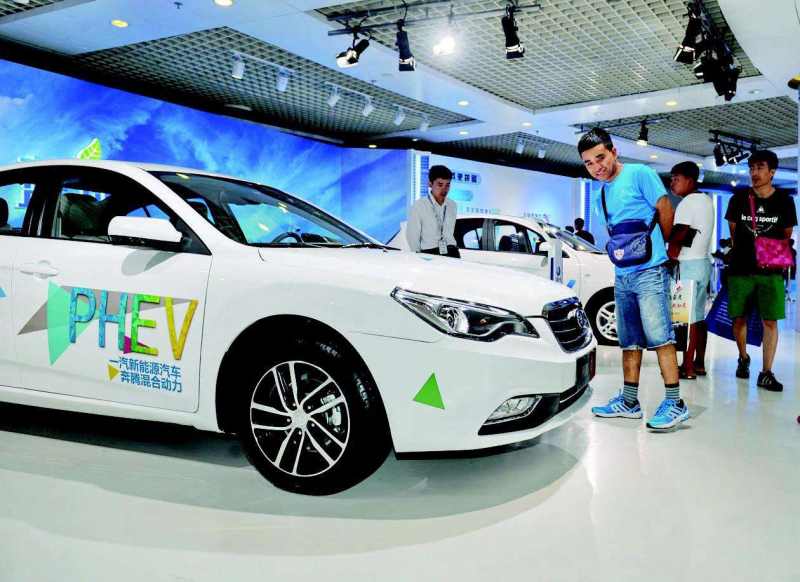 今夜,车企、加油站、4S店全都彻夜无眠了!今天,国家重大决定!