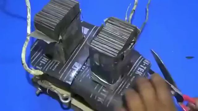 发明了一台小型电焊机,随身携带焊铁板很方便,可以申请专利了!