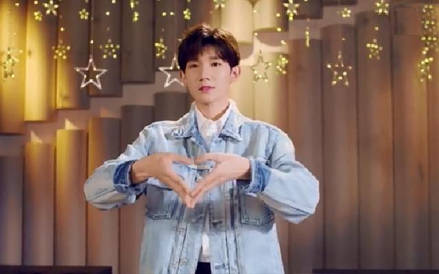 以诚为本,矢信不渝!王源点赞诚信手势舞