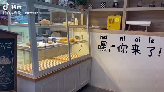 一杯咖啡 一本书 三两好友,Famous&F.M Kafe还原生活的温度