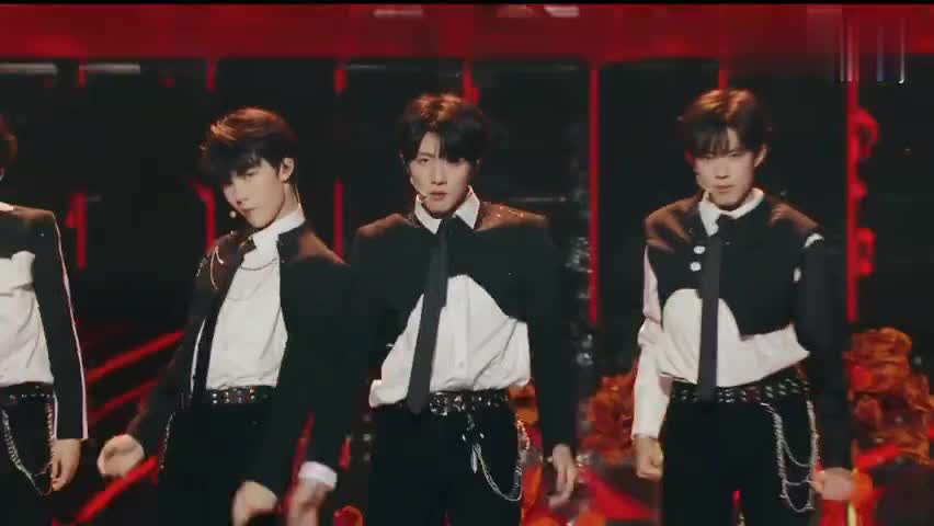 【朱志鑫】Bad Guy从此小说里斯文败类都有脸了 《TF家族三代新年...