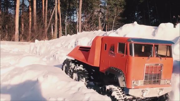 模型——遥控六轮驱动越野卡车雪地试玩