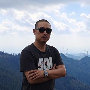 纠结的大叔 
