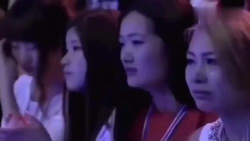 张柏芝含泪唱完这首歌,看着让人心疼