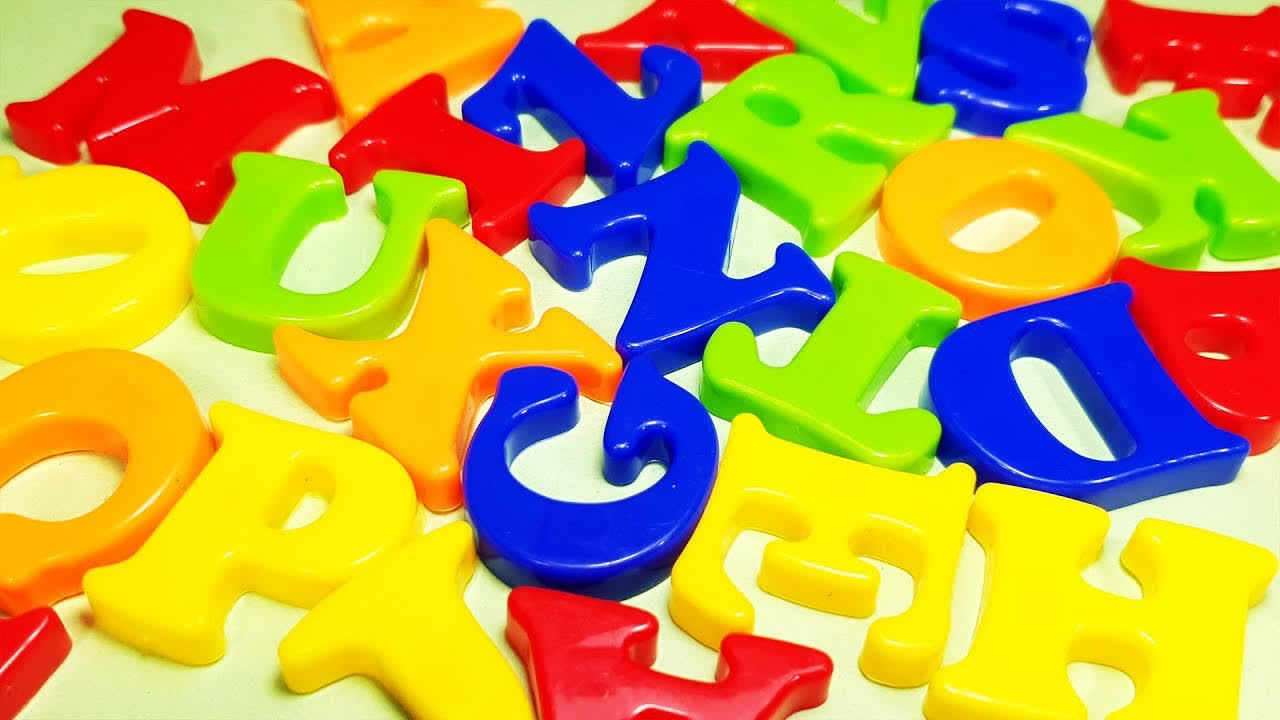 彩色积木字母玩具