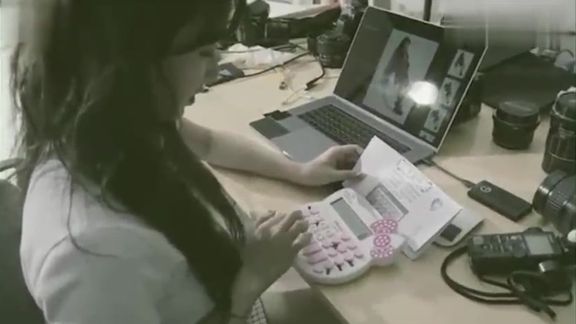 程潇还能用计算器弹《学猫叫》,就问你有啥不会的,好可爱!
