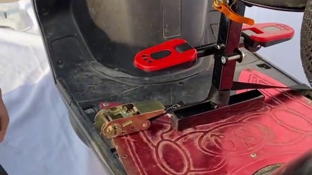 电摩捆绑器用法