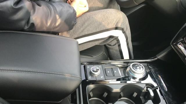 抢鲜看:福特探险者自动泊车功能介绍