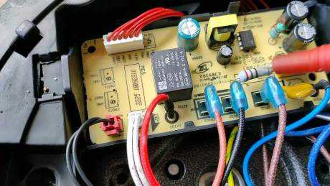 美的电压力锅无电源,没有换配件也可以修复