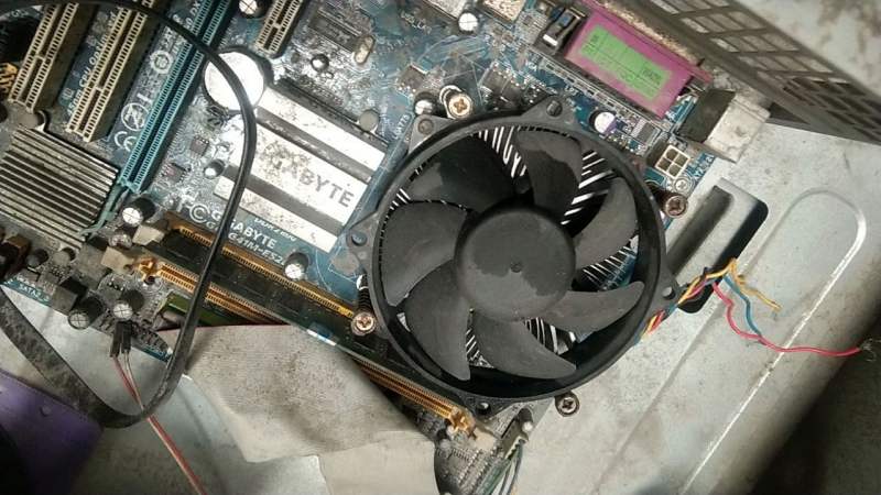 教你如何拆装电脑CPU