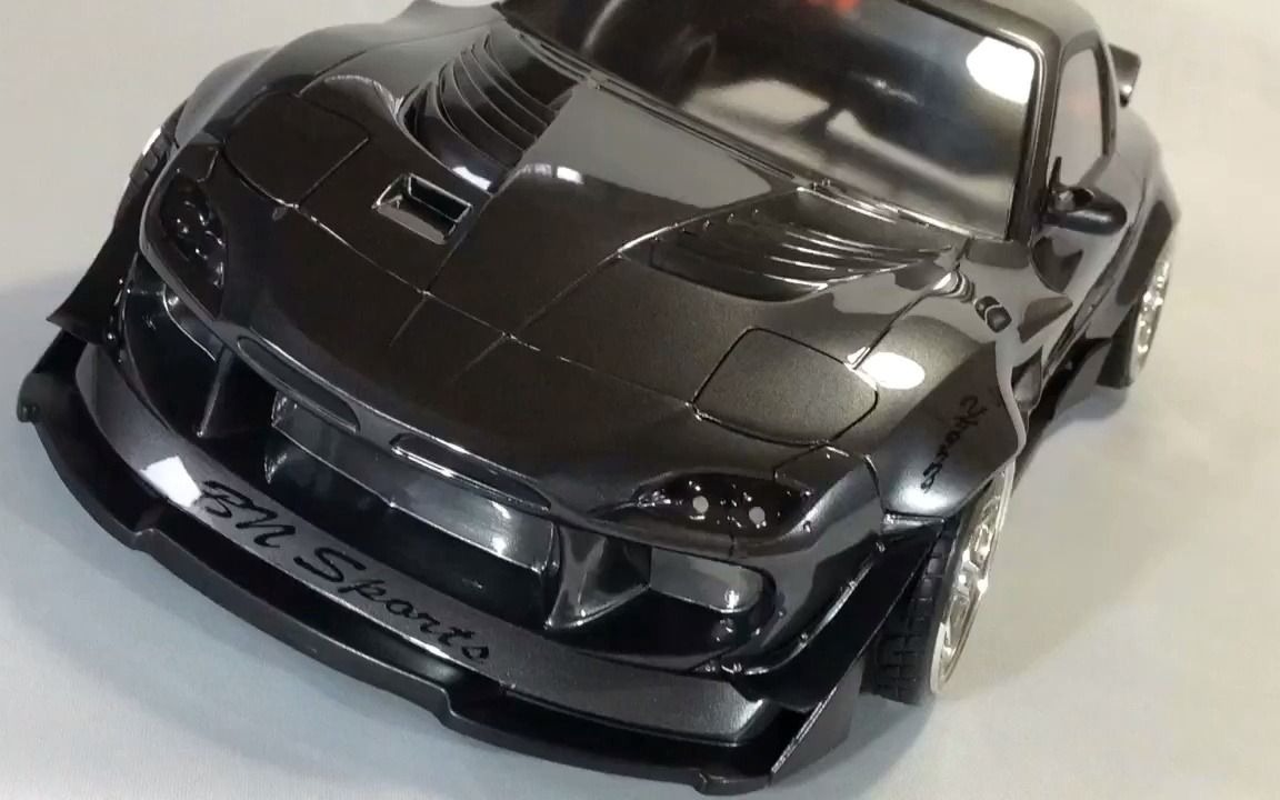 教您如何制作铁人tt-7555 GTR35 LB RC漂移车壳 前篇