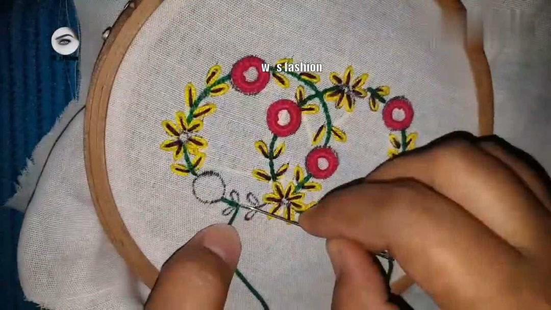 简单漂亮的图案花设计手工刺绣,新手看了也能学会哦