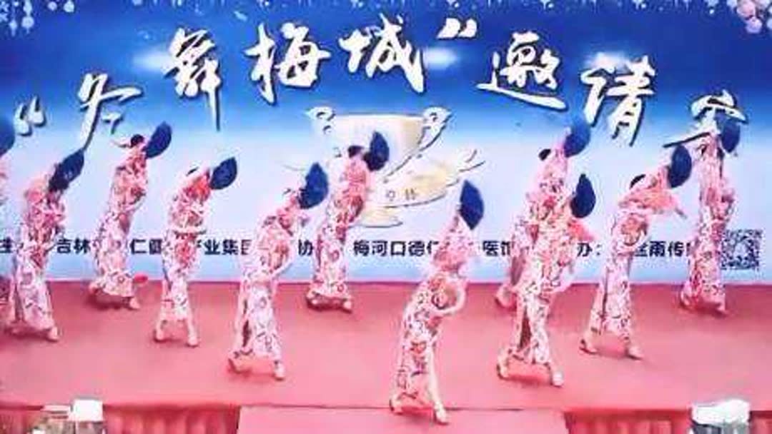 旗袍美人美如画!冬舞梅城旗袍秀《中国旗袍》婀娜多姿,看的醉了