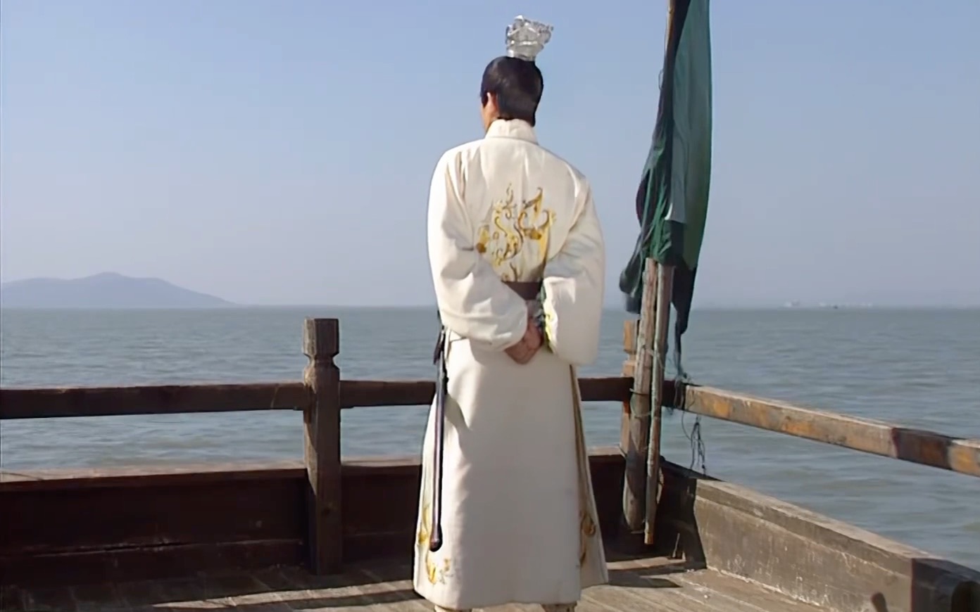 【三国】“这样好的身材再也没有了”“长大后发现这部剧是女人一生...