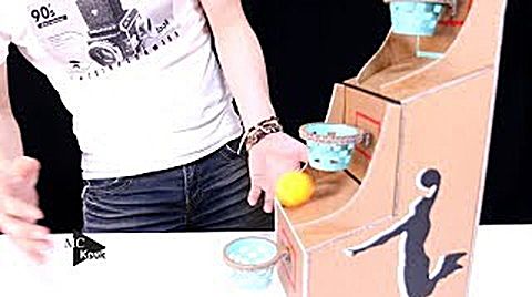 【极酷花园】用纸盒子制作"乒乓球灌篮游戏"的全过程【DIY手工系列】
