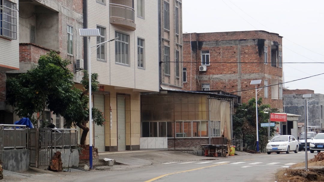   太阳能灯-LED路灯-高杆灯价格-庭院灯-太阳能路灯厂家-亮心照明