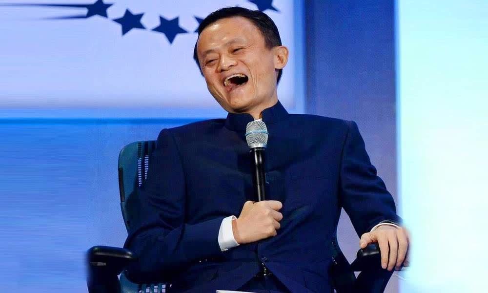 第一个使用支付宝的人,马云给他1000万花呗额度,还非常敬重