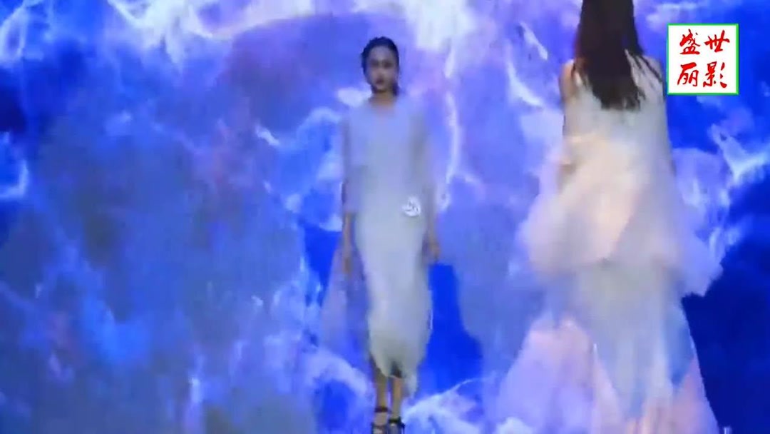 2018时尚模特大赛中国赛区晚礼服表演