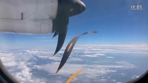 吓一大跳,难道飞机螺旋桨叶片掉了?