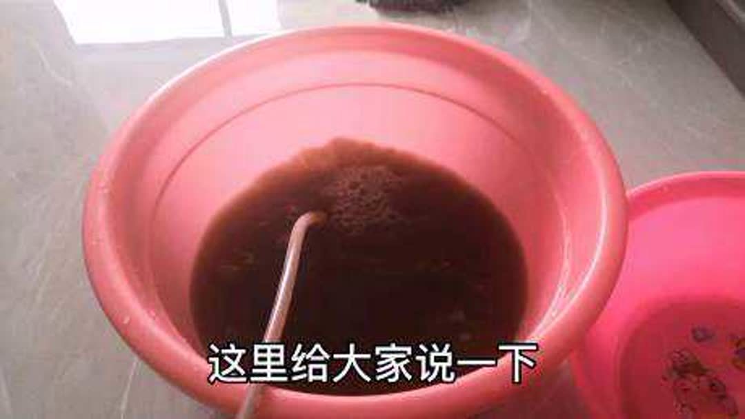 难怪家里暖气不热!原来都是水管惹的祸。今天详细教大家清洗水管