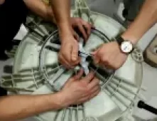 山西波轮洗衣机内筒拆卸专业家电清洗小绿人
