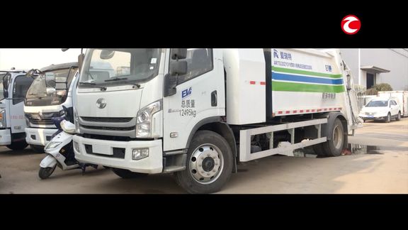 纯电动压缩式垃圾车挺不错!