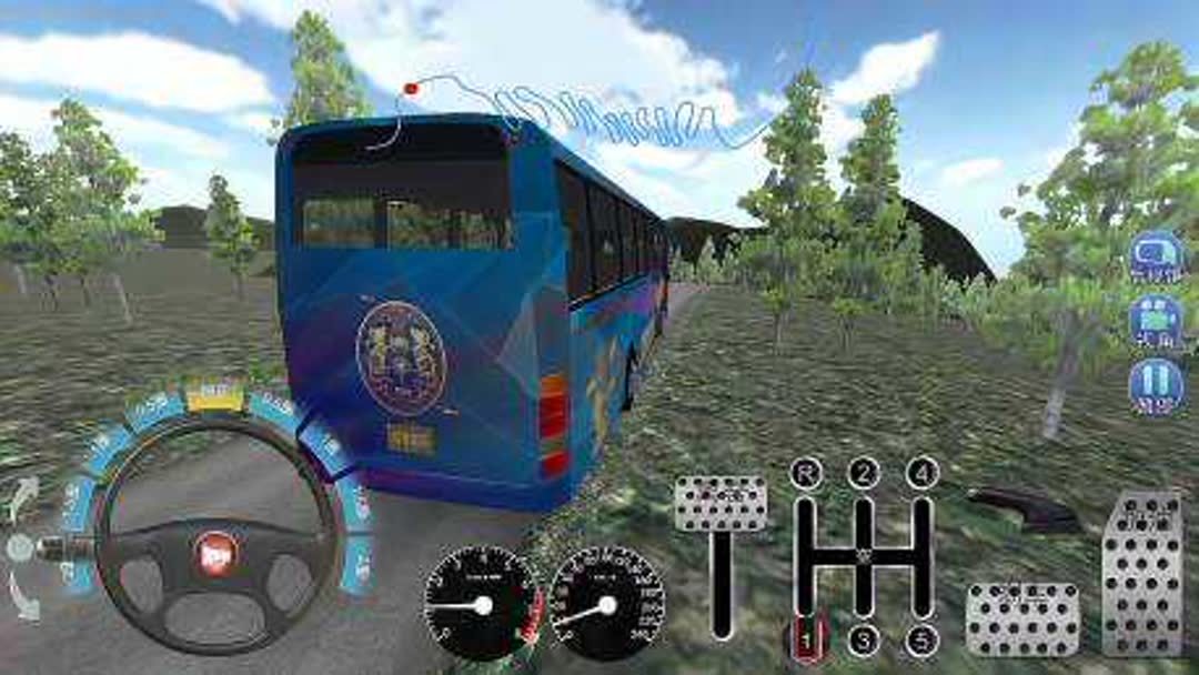 模拟驾驶:小冯开大客车挑战山路,一路减速慢行,感觉真不容易