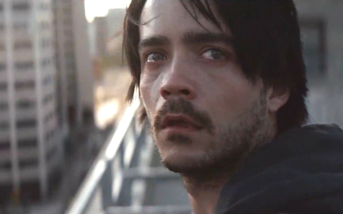 男子吃了种药,竟看到了世界的真相,人类不过是某种怪物的盘中餐