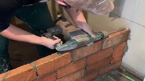 湖南老师傅说,这样植筋才稳固,很多师傅为了省事都不这么做了!