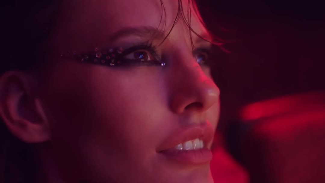 ...Channel】PRADA - 普拉达 现实与虚幻 2018秋冬设计理念宣传大片