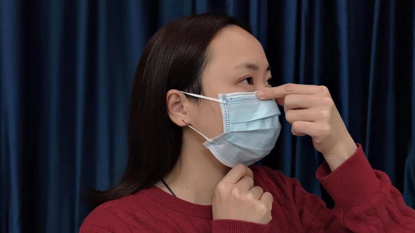 你真的会佩戴口罩吗?看了视频才知道,这才是正确的戴口罩方法!