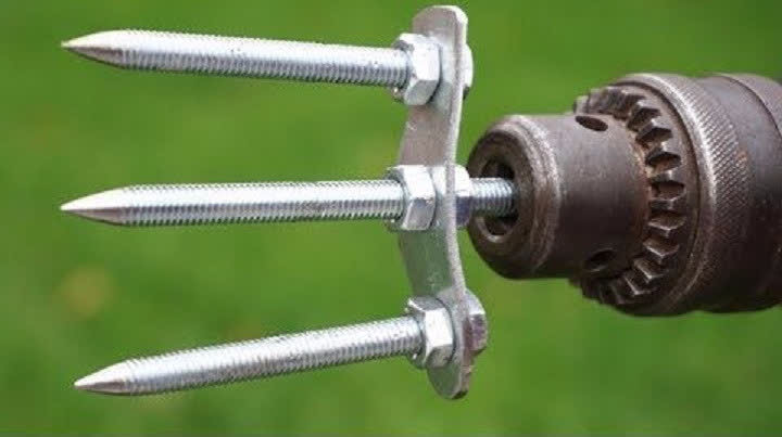 电钻只能打孔?看外国牛人怎么用,学到就是赚到